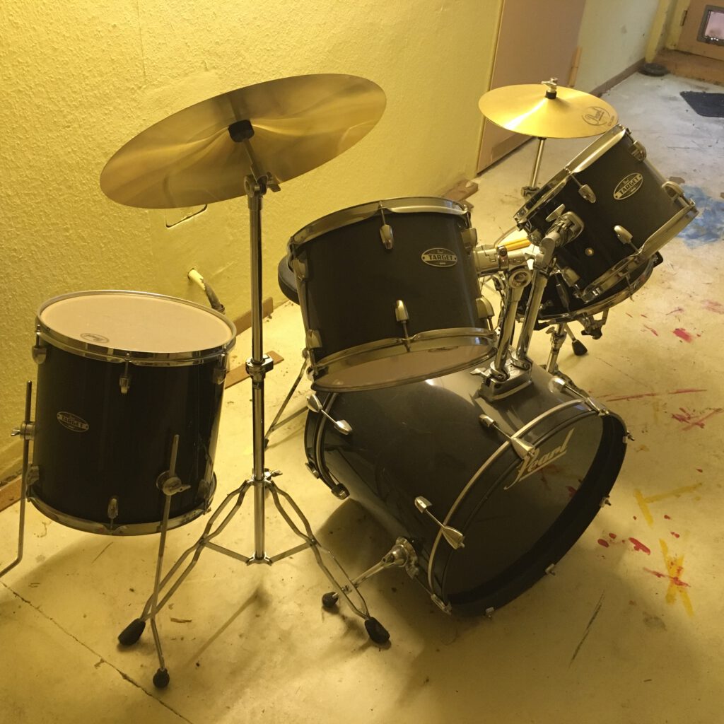 Pearl Target Schlagzeug Standardaufbau (Kleine/Große Trommel, Hi-Hat ...